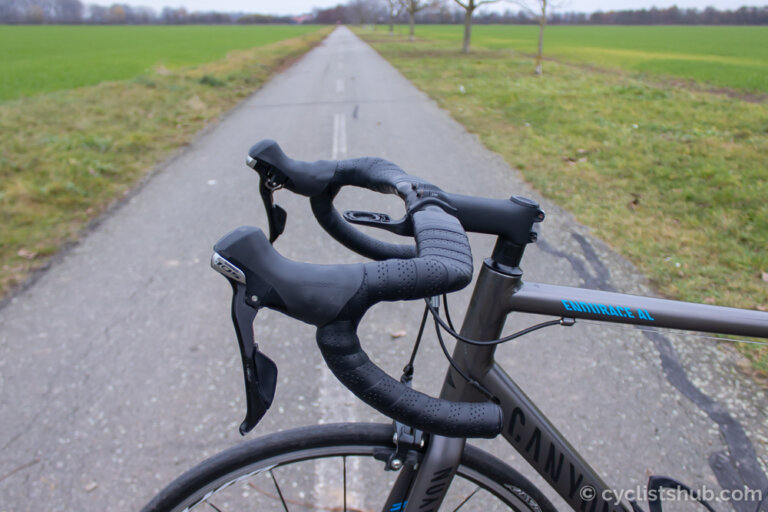 Drop Bars vs. Flat Bars: Pro and Cons Explained