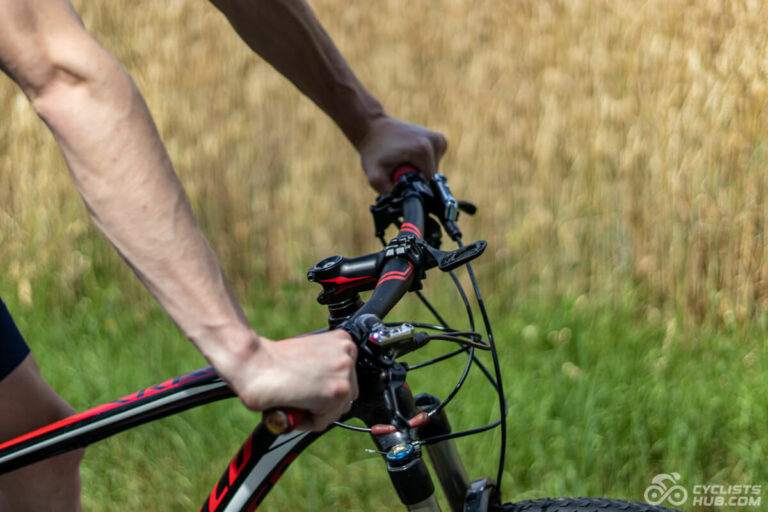 Drop Bars vs. Flat Bars: Pro and Cons Explained
